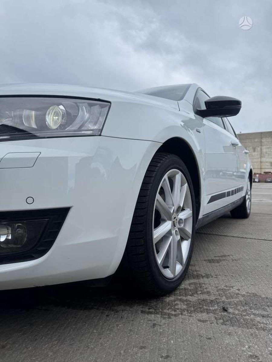 White Skoda Octavia 2016 in Klaipeda, with an engine capacity of 1.97 L and mileage of 285 thousand km for 9200 €, photo 16 on AUTOMOTO.COM.LV