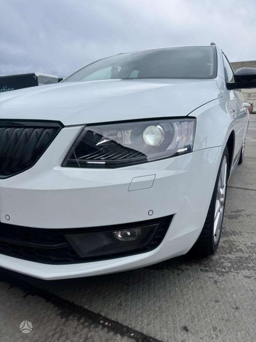 White Skoda Octavia 2016 in Klaipeda, with an engine capacity of 1.97 L and mileage of 285 thousand km for 9200 €, photo 17 on AUTOMOTO.COM.LV
