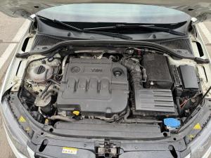 White Skoda Octavia 2016 in Klaipeda, with an engine capacity of 1.97 L and mileage of 285 thousand km for 9200 €, photo 32 on AUTOMOTO.COM.LV