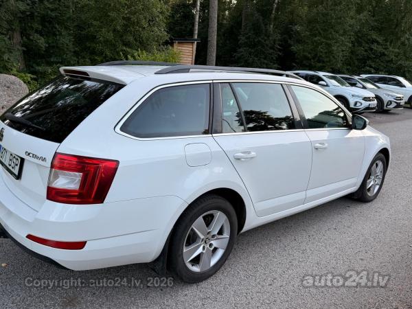 White Skoda Octavia 2016 in Tallinn, with an engine capacity of 1.60 L and mileage of 142 thousand km for 12900 €, photo 2 on AUTOMOTO.COM.LV