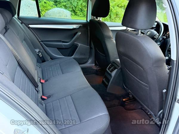 White Skoda Octavia 2016 in Tallinn, with an engine capacity of 1.60 L and mileage of 142 thousand km for 12900 €, photo 5 on AUTOMOTO.COM.LV