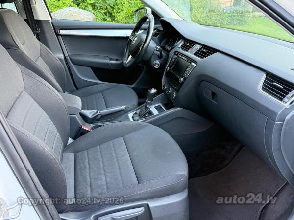 White Skoda Octavia 2016 in Tallinn, with an engine capacity of 1.60 L and mileage of 142 thousand km for 12900 €, photo 6 on AUTOMOTO.COM.LV