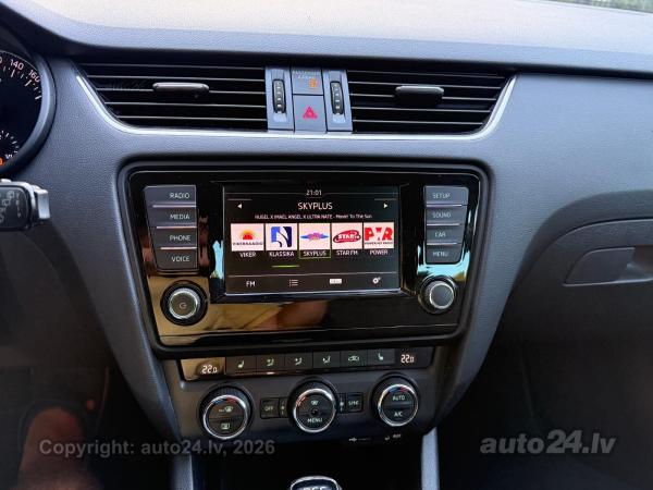 White Skoda Octavia 2016 in Tallinn, with an engine capacity of 1.60 L and mileage of 142 thousand km for 12900 €, photo 10 on AUTOMOTO.COM.LV
