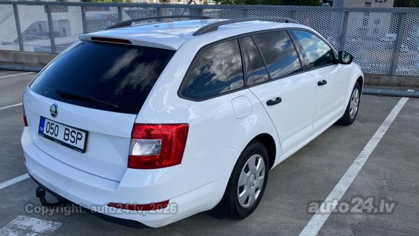 White Skoda Octavia 2016 in Tallinn, with an engine capacity of 1.00 L and mileage of 122 thousand km for 8800 €, photo 5 on AUTOMOTO.COM.LV