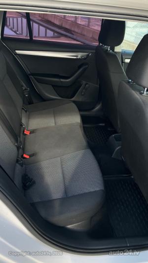 Balts Skoda Octavia 2016 Tallina, ar dzinēja tilpumu 1.00 L un nobraukumu 122 tūkst. km par 8800 €, foto 9 vietnē AUTOMOTO.COM.LV