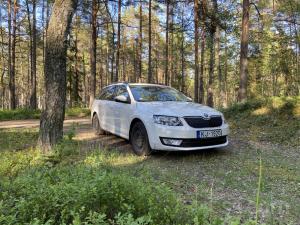 White Skoda Octavia 2016 in Riga, with an engine capacity of 1.20 L and mileage of 195 thousand km for 4700 €, photo 6 on AUTOMOTO.COM.LV
