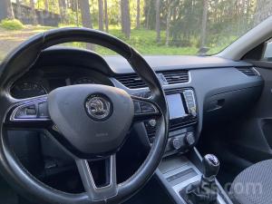 White Skoda Octavia 2016 in Riga, with an engine capacity of 1.20 L and mileage of 195 thousand km for 4700 €, photo 12 on AUTOMOTO.COM.LV