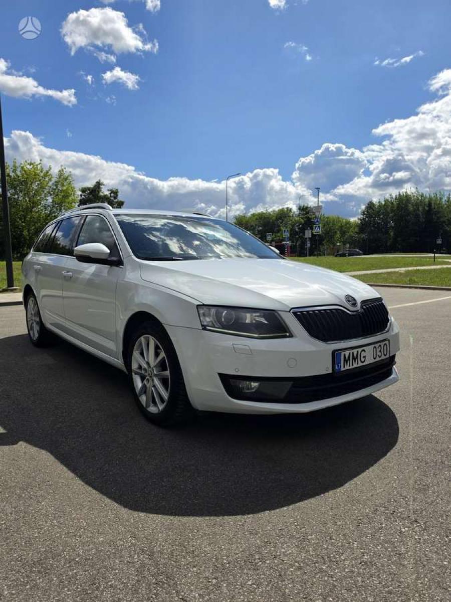 White Skoda Octavia 2016 in Kaunas, with an engine capacity of 1.60 L and mileage of 293 thousand km for 7300 €, photo 3 on AUTOMOTO.COM.LV