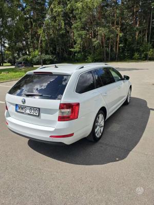 White Skoda Octavia 2016 in Kaunas, with an engine capacity of 1.60 L and mileage of 293 thousand km for 7300 €, photo 5 on AUTOMOTO.COM.LV
