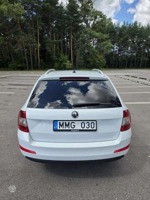 White Skoda Octavia 2016 in Kaunas, with an engine capacity of 1.60 L and mileage of 293 thousand km for 7300 €, photo 6 on AUTOMOTO.COM.LV