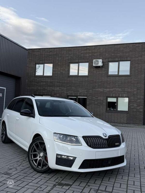 White Skoda Octavia 2016 in Kaisiadorys, with an engine capacity of 1.97 L and mileage of 303 thousand km for 6999 €, photo 2 on AUTOMOTO.COM.LV