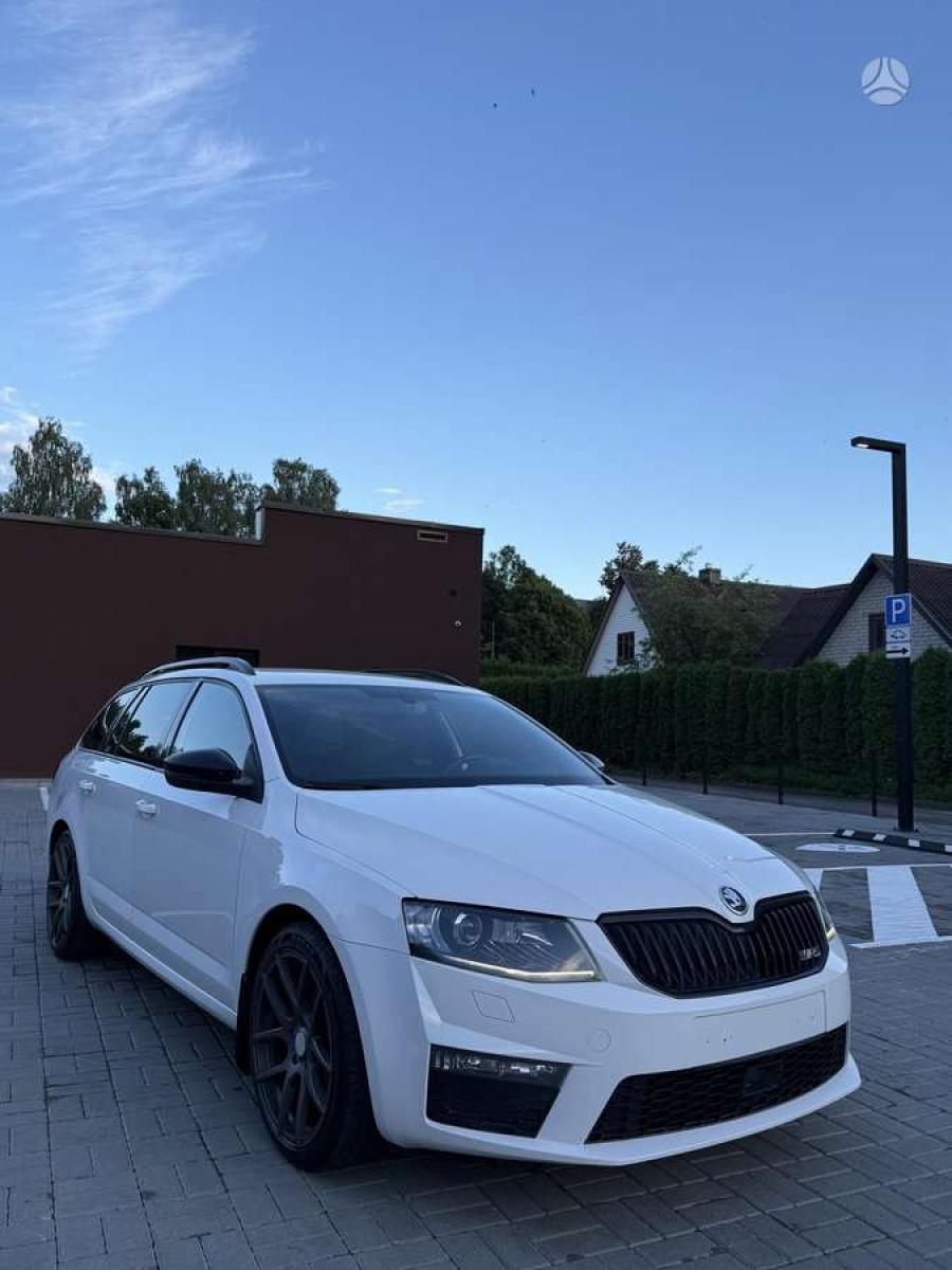 White Skoda Octavia 2016 in Kaisiadorys, with an engine capacity of 1.97 L and mileage of 303 thousand km for 6999 €, photo 6 on AUTOMOTO.COM.LV