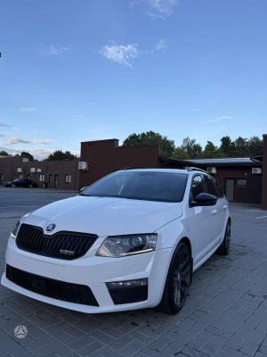 White Skoda Octavia 2016 in Kaisiadorys, with an engine capacity of 1.97 L and mileage of 303 thousand km for 6999 €, photo 7 on AUTOMOTO.COM.LV