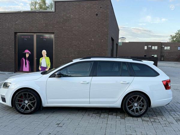 White Skoda Octavia 2016 in Kaisiadorys, with an engine capacity of 1.97 L and mileage of 303 thousand km for 6999 €, photo 8 on AUTOMOTO.COM.LV