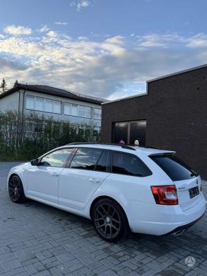 White Skoda Octavia 2016 in Kaisiadorys, with an engine capacity of 1.97 L and mileage of 303 thousand km for 6999 €, photo 10 on AUTOMOTO.COM.LV