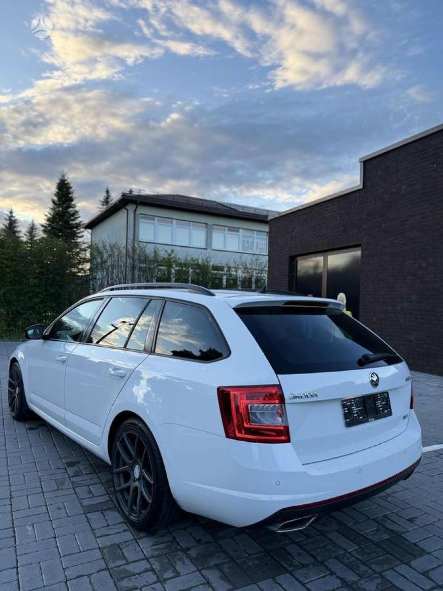 White Skoda Octavia 2016 in Kaisiadorys, with an engine capacity of 1.97 L and mileage of 303 thousand km for 6999 €, photo 13 on AUTOMOTO.COM.LV