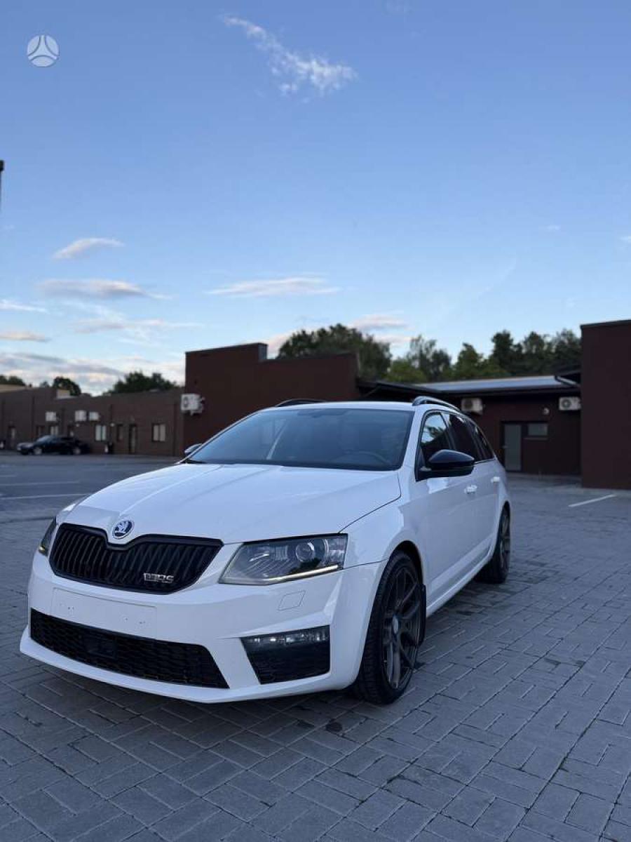 White Skoda Octavia 2016 in Kaisiadorys, with an engine capacity of 1.97 L and mileage of 303 thousand km for 6999 €, photo 14 on AUTOMOTO.COM.LV