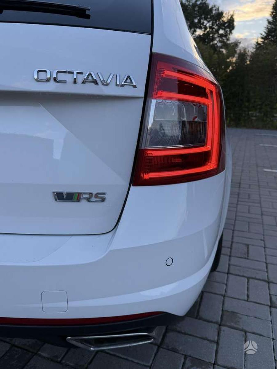 White Skoda Octavia 2016 in Kaisiadorys, with an engine capacity of 1.97 L and mileage of 303 thousand km for 6999 €, photo 39 on AUTOMOTO.COM.LV