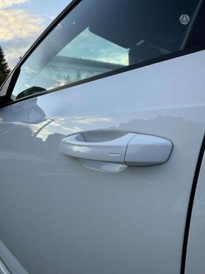 White Skoda Octavia 2016 in Kaisiadorys, with an engine capacity of 1.97 L and mileage of 303 thousand km for 6999 €, photo 40 on AUTOMOTO.COM.LV