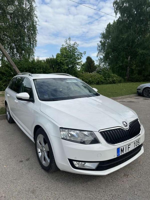 White Skoda Octavia 2016 in Vilnius, with an engine capacity of 1.60 L and mileage of 270 thousand km for 6500 €, photo 2 on AUTOMOTO.COM.LV