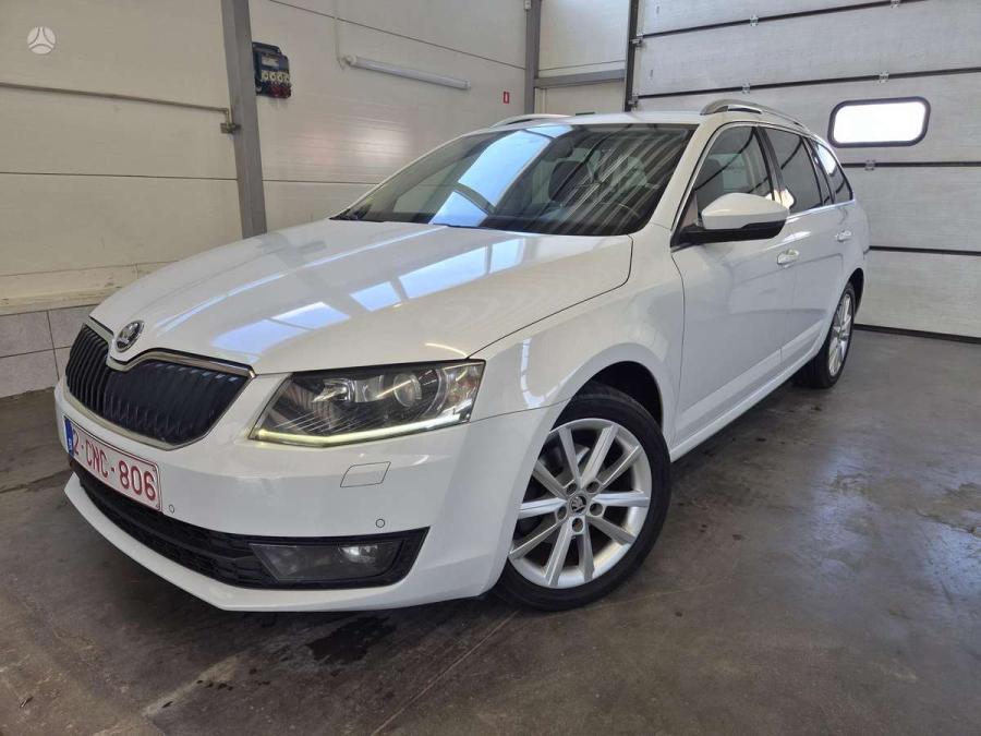 White Skoda Octavia 2016 in Raseiniai, with an engine capacity of 1.97 L and mileage of 258 thousand km for 7300 €, photo 1 on AUTOMOTO.COM.LV