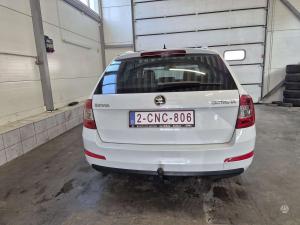 White Skoda Octavia 2016 in Raseiniai, with an engine capacity of 1.97 L and mileage of 258 thousand km for 7300 €, photo 8 on AUTOMOTO.COM.LV