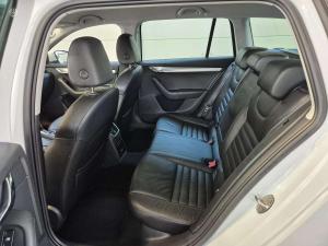 White Skoda Octavia 2016 in Raseiniai, with an engine capacity of 1.97 L and mileage of 258 thousand km for 7300 €, photo 26 on AUTOMOTO.COM.LV