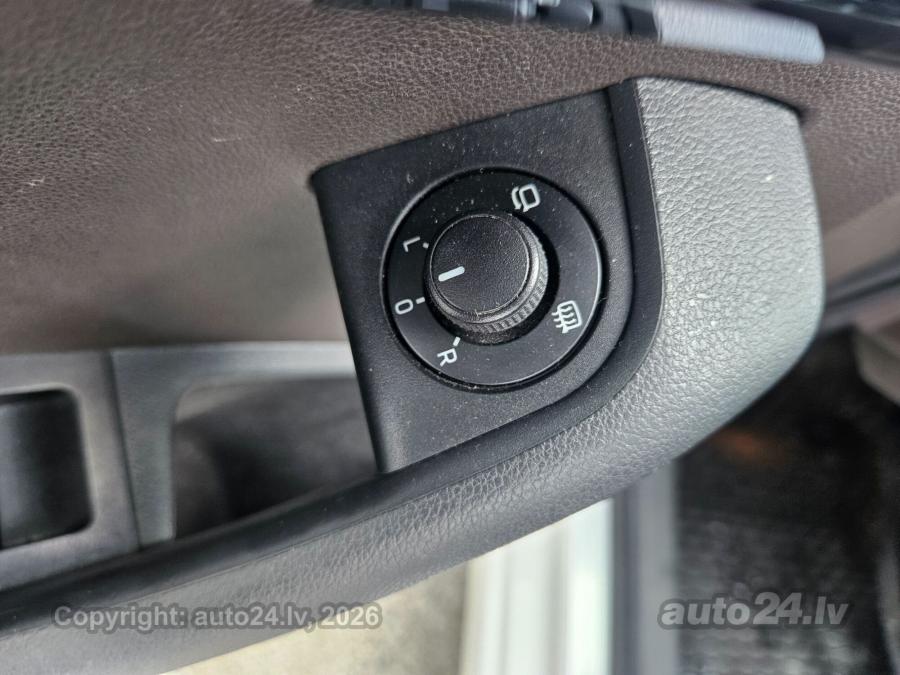 Balts Skoda Octavia 2016 Tartu, ar dzinēja tilpumu 2.00 L un nobraukumu 377 tūkst. km par 7999 €, foto 16 vietnē AUTOMOTO.COM.LV