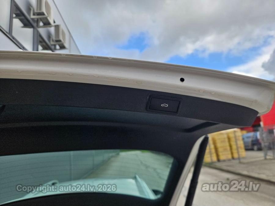 Balts Skoda Octavia 2016 Tartu, ar dzinēja tilpumu 2.00 L un nobraukumu 377 tūkst. km par 7999 €, foto 19 vietnē AUTOMOTO.COM.LV