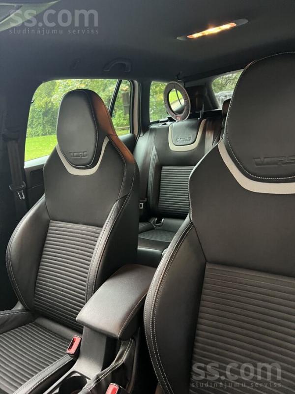 White Skoda Octavia 2016 in Riga, with an engine capacity of 2.00 L and mileage of 270 thousand km for 10500 €, photo 5 on AUTOMOTO.COM.LV