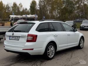 White Skoda Octavia 2016 in Rokiskis, with an engine capacity of 1.60 L and mileage of 360 thousand km for 5350 €, photo 9 on AUTOMOTO.COM.LV