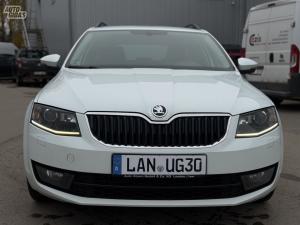 White Skoda Octavia 2016 in Rokiskis, with an engine capacity of 1.60 L and mileage of 360 thousand km for 5350 €, photo 12 on AUTOMOTO.COM.LV