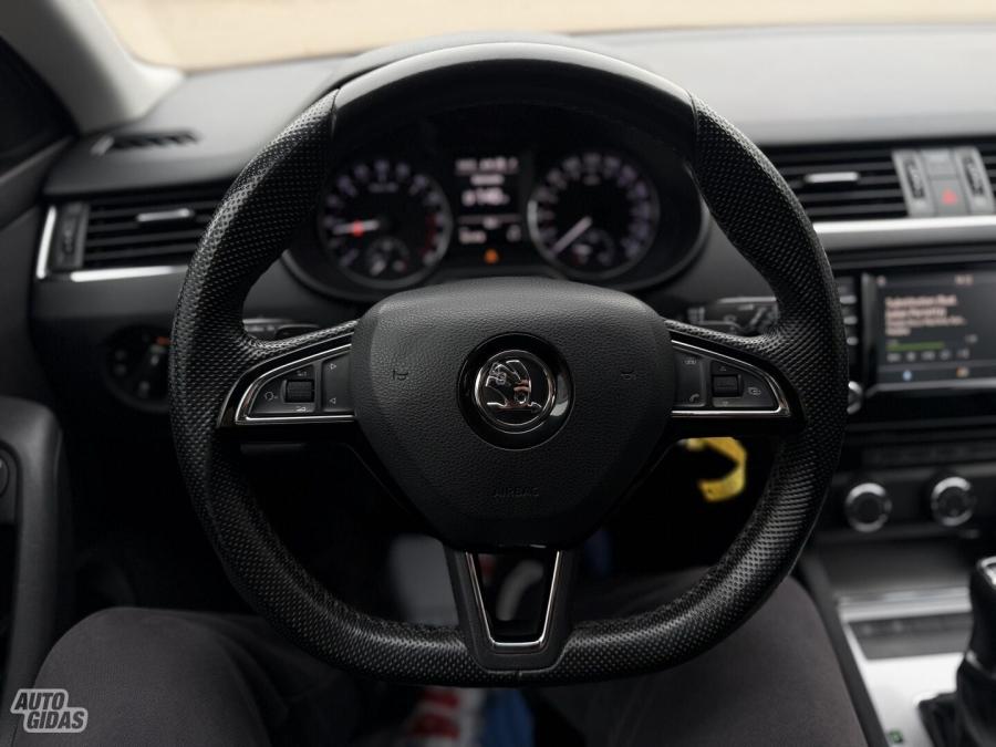 White Skoda Octavia 2016 in Rokiskis, with an engine capacity of 1.60 L and mileage of 360 thousand km for 5350 €, photo 23 on AUTOMOTO.COM.LV
