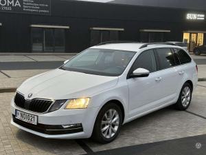 White Skoda Octavia 2017 in Siauliai, with an engine capacity of 1.60 L and mileage of 170 thousand km for 8200 €, photo  on AUTOMOTO.COM.LV