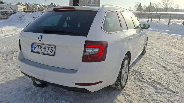 Balts Skoda Octavia 2017 Telšiai, ar dzinēja tilpumu 1.97 L un nobraukumu 317 tūkst. km par 6900 €, foto 6 vietnē AUTOMOTO.COM.LV