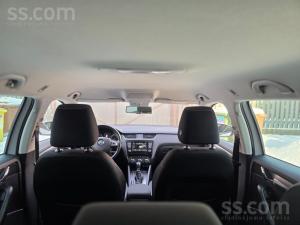 White Skoda Octavia 2017 in Riga, with an engine capacity of 2.00 L and mileage of 235 thousand km for 8150 €, photo 8 on AUTOMOTO.COM.LV