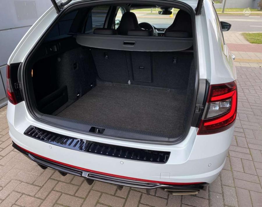 White Skoda Octavia 2017 in Marijampole, with an engine capacity of 1.97 L and mileage of 239 thousand km for 13950 €, photo 13 on AUTOMOTO.COM.LV