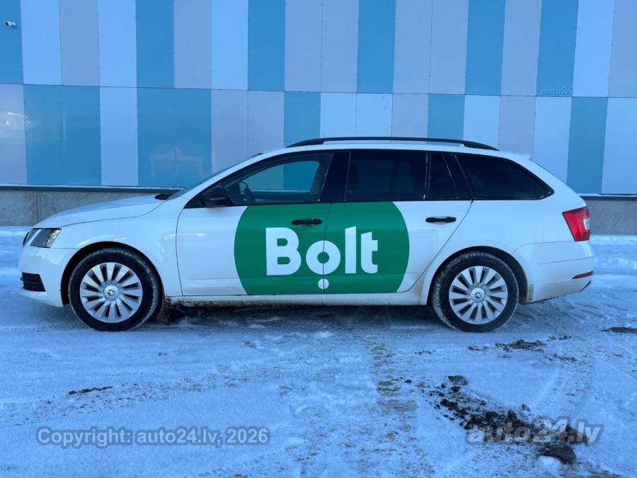 White Skoda Octavia 2017 in Tallinn, with an engine capacity of 1.40 L and mileage of 361 thousand km for 5800 €, photo 4 on AUTOMOTO.COM.LV