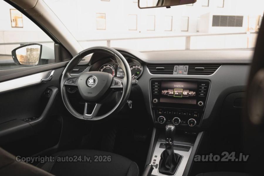 White Skoda Octavia 2017 in Tartu, with an engine capacity of 1.40 L and mileage of 160 thousand km for 7999 €, photo 7 on AUTOMOTO.COM.LV