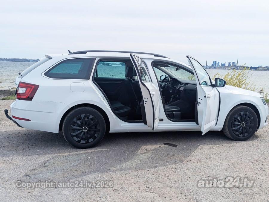 White Skoda Octavia 2017 in Tallinn, with an engine capacity of 2.00 L and mileage of 258 thousand km for 10200 €, photo 8 on AUTOMOTO.COM.LV