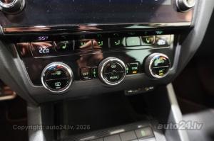 Белый Шкода Октавия 2017 в Таллин, объемом двигателя 2.00 л и пробегом 177 тыс. км за 12200 €, фото 21 на AUTOMOTO.COM.LV