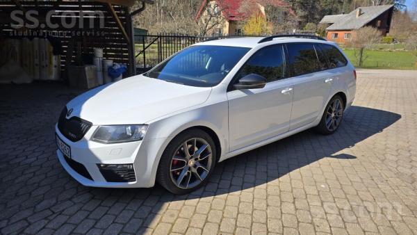 White Skoda Octavia 2017 in Riga, with an engine capacity of 2.00 L and mileage of 241 thousand km for 9600 €, photo 1 on AUTOMOTO.COM.LV