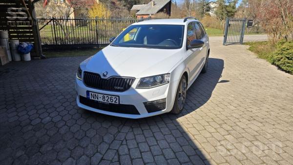 White Skoda Octavia 2017 in Riga, with an engine capacity of 2.00 L and mileage of 241 thousand km for 9600 €, photo 2 on AUTOMOTO.COM.LV
