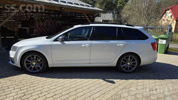 White Skoda Octavia 2017 in Riga, with an engine capacity of 2.00 L and mileage of 241 thousand km for 9600 €, photo 8 on AUTOMOTO.COM.LV