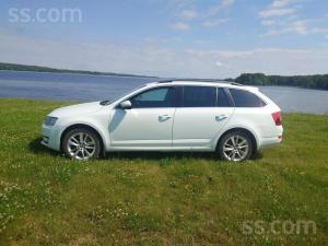 White Skoda Octavia 2017 in Ogre, with an engine capacity of 2.00 L and mileage of 298 thousand km for 7700 €, photo 7 on AUTOMOTO.COM.LV