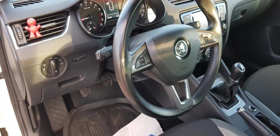 Balts Skoda Octavia 2017 Rīga, ar dzinēja tilpumu 2.00 L un nobraukumu 238 tūkst. km par 7500 €, foto 9 vietnē AUTOMOTO.COM.LV