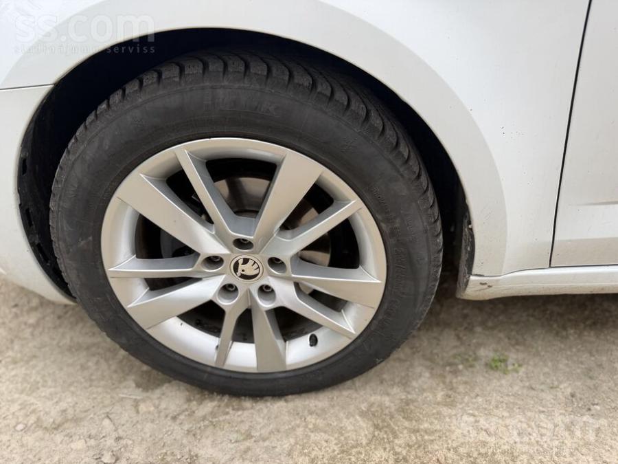 Balts Skoda Octavia 2017 Rīga, ar dzinēja tilpumu 2.00 L un nobraukumu 292 tūkst. km par 9400 €, foto 3 vietnē AUTOMOTO.COM.LV
