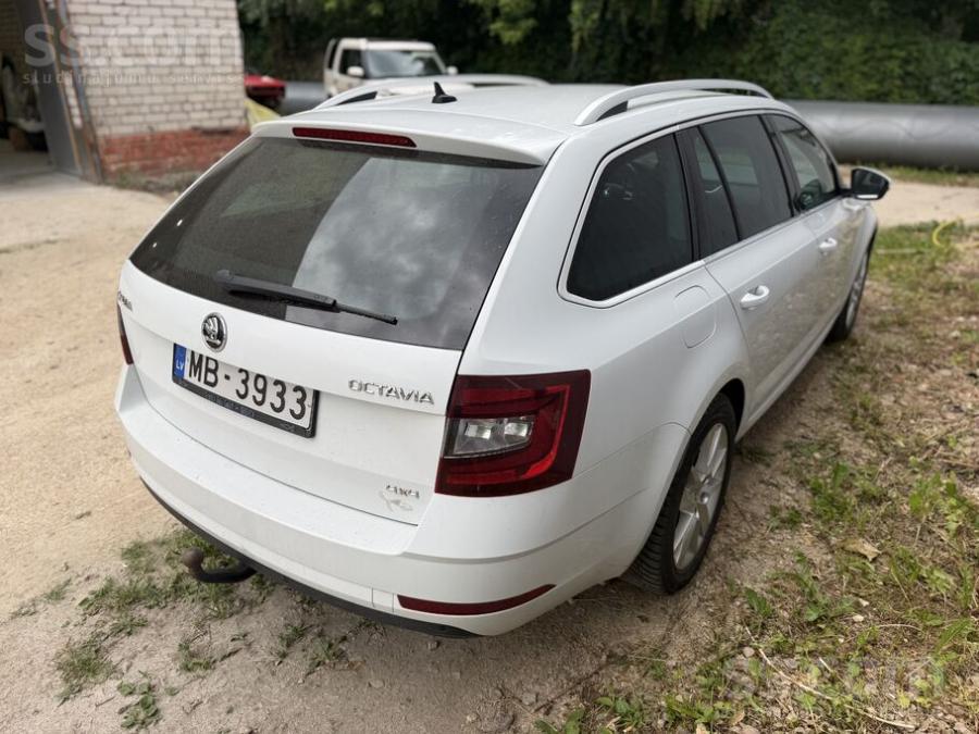 Balts Skoda Octavia 2017 Rīga, ar dzinēja tilpumu 2.00 L un nobraukumu 292 tūkst. km par 9400 €, foto 4 vietnē AUTOMOTO.COM.LV