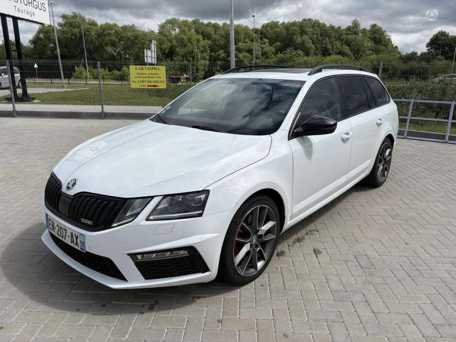 White Skoda Octavia 2017 in Taurage, with an engine capacity of 1.97 L and mileage of 255 thousand km for 11000 €, photo 1 on AUTOMOTO.COM.LV