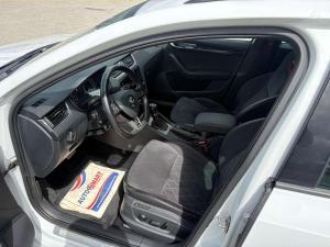White Skoda Octavia 2017 in Taurage, with an engine capacity of 1.97 L and mileage of 255 thousand km for 11000 €, photo 11 on AUTOMOTO.COM.LV